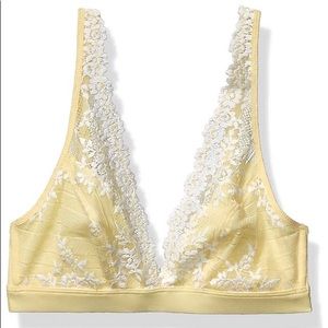 Wacoal | Intimates & Sleepwear | Wacoal Embrace Lace Wire Free Soft Cup ...
